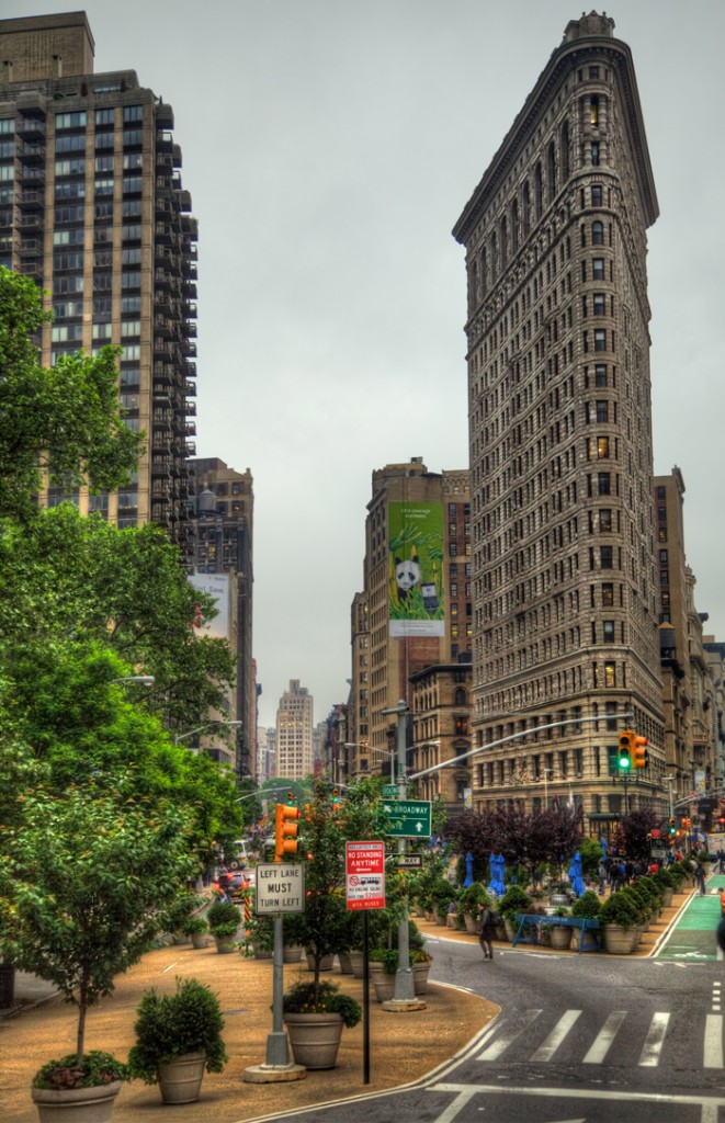 Historic Flatiron Building in New York City - NYC Landmark - JoeyBLS ...
